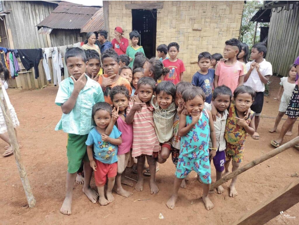Crossing Mountains to Serve the Matigsalug Tribe – Smiles For Everyone ...