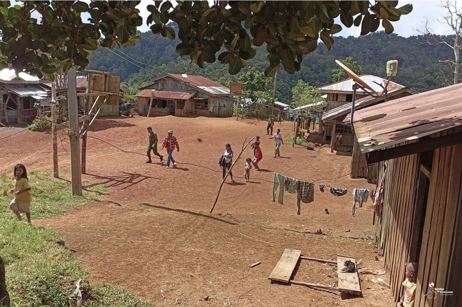 Crossing Mountains to Serve the Matigsalug Tribe – Smiles For Everyone ...